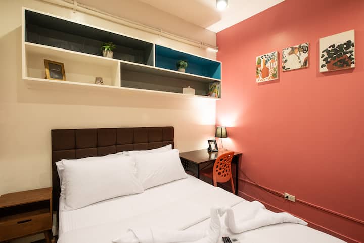 Homey And Cozy | 1br Poblacion Makati (10) - Manila
