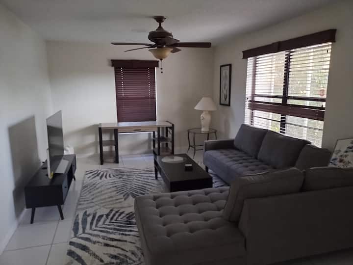 Affordable Stay In Delray - Delray Beach, FL