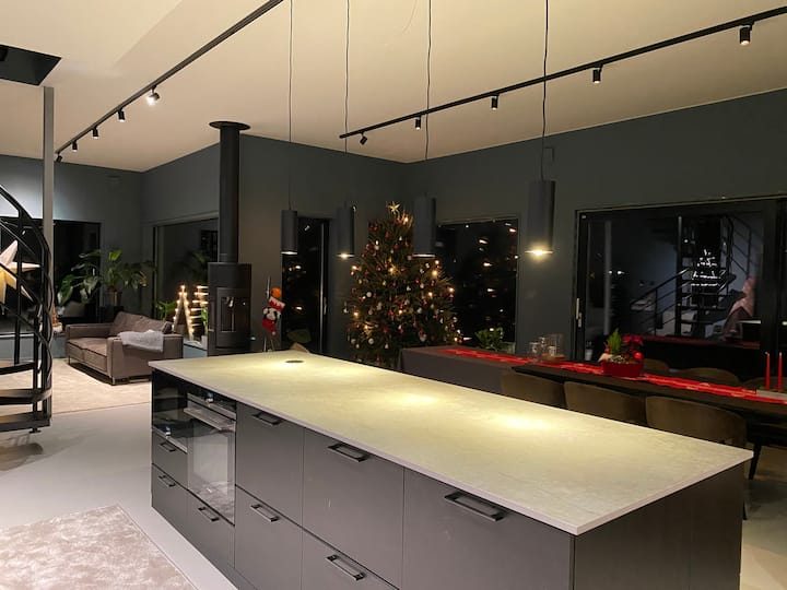 Nybyggt, Toppmodernt, Smart Hem Nära Havet - Dalarö