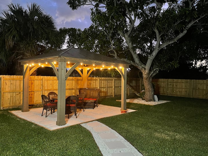Cozy Cottage, Putt Putt, Walk Dwtn 1.2 Mi To Beach - Delray Beach, FL