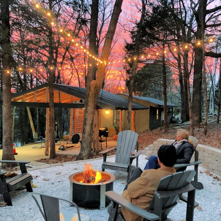 Charming Cottage Close To U Of A - Fayetteville, AR