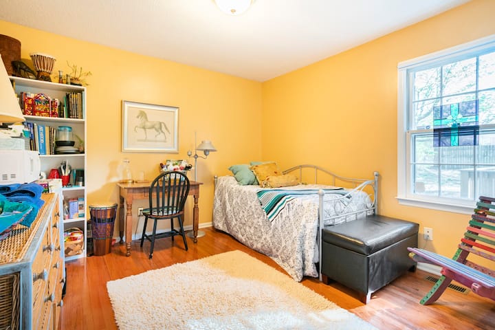 Quiet Comfy Room & Bath Near Unc, Duke,& Hospitals - Chapel Hill, NC