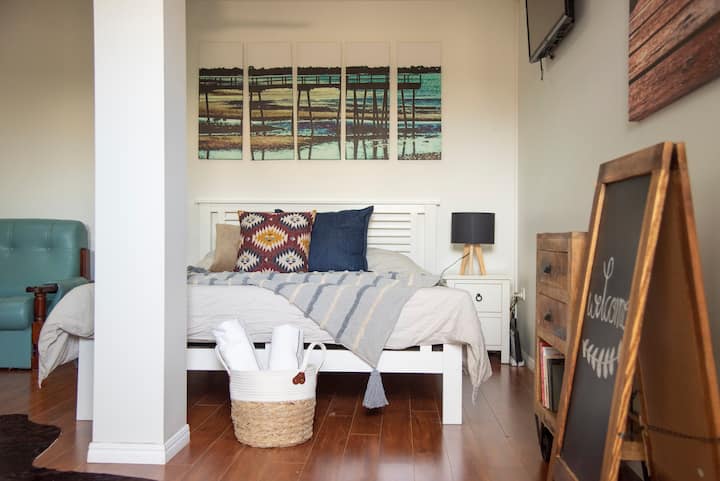 Beach Boho Studio Apartment Close To The Beach - Hervey Bay