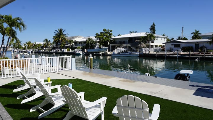 Key Colony Beach Canal Home With Cabana Club - Key Colony Beach, FL