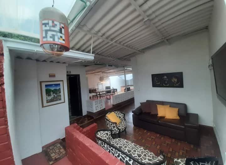 Casa Boutique Linarte. 5 Paises En Un Solo Lugar! - La Vega