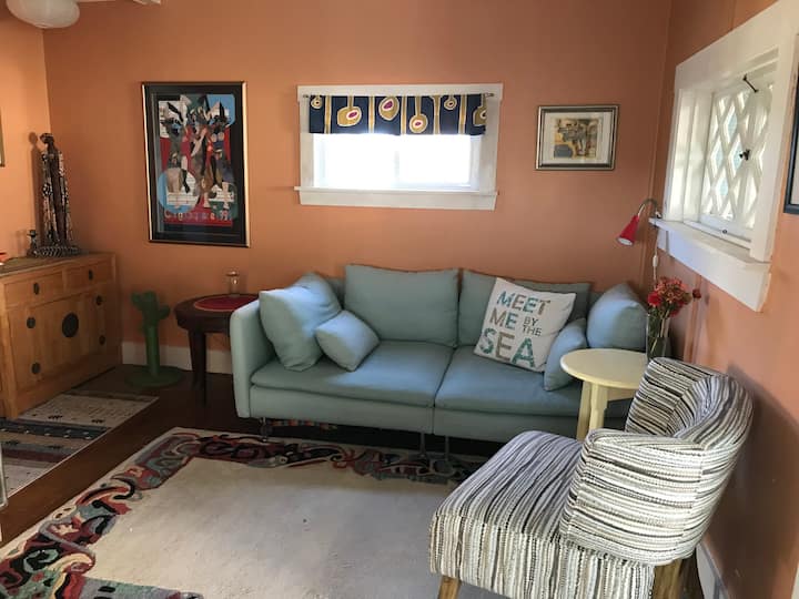 Warm And Cozy Plum Island Cottage - Salisbury, MA
