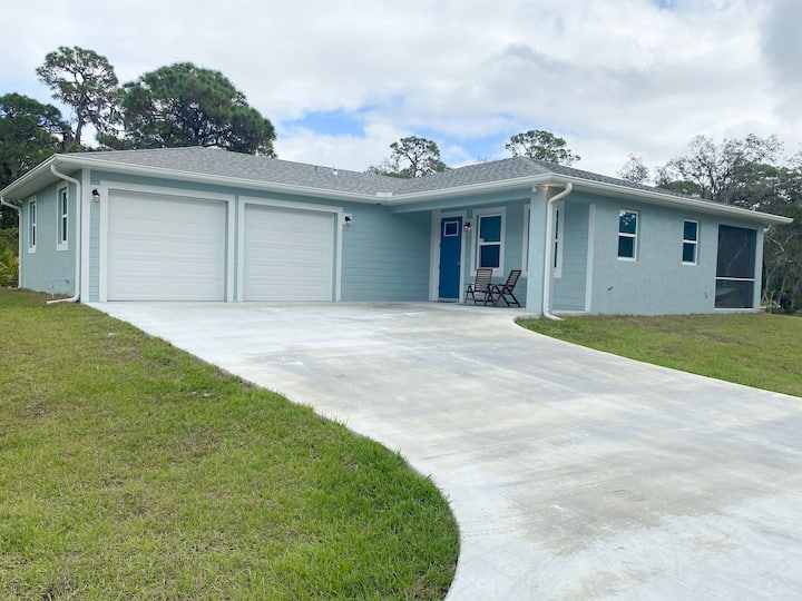 2/2 Just 2.2 Miles From The Beach! - Englewood, FL