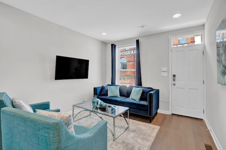 4 Blocks From Johns Hopkins Hospital - Baltimore, MD