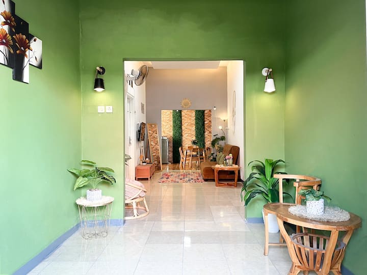 Rumah Boho - 3br In The Heart Of Semarang - Semarang