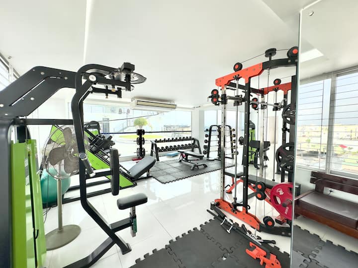 Deluxe 350sqft Apartment With Pool, Gym & Theater - Dacca