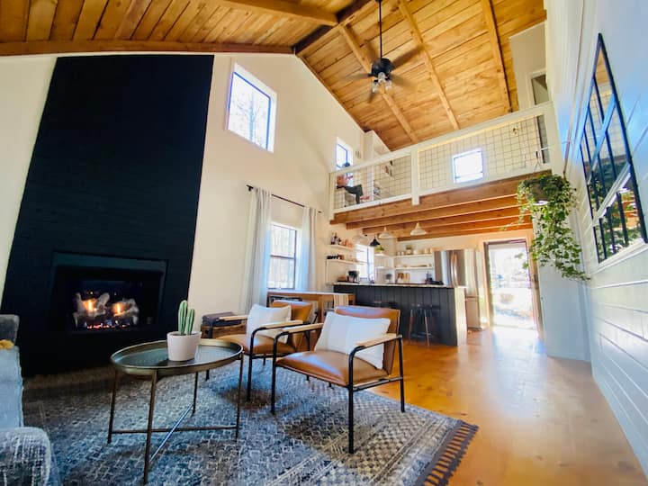 The Black Birch-hot Tub, Firepit, 1 Mile To Winery - Blairsville, GA