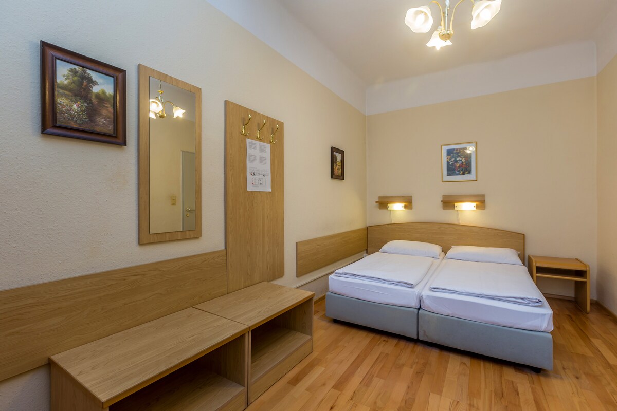 Double Room - Small | Hotel Graf Stadion - Boutique hotels for Rent in ...