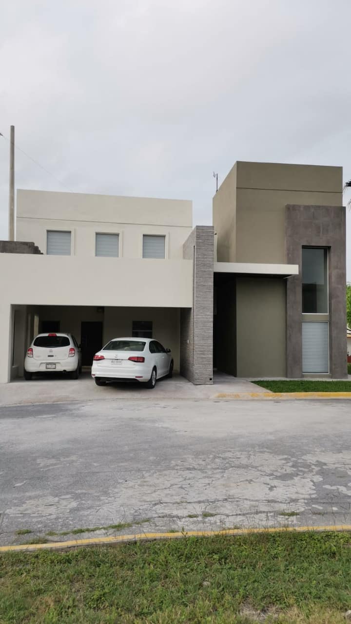 Casa Moderna Y Comoda En Matamoros - Brownsville, TX
