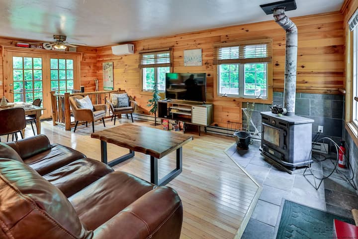 Colonels Cabin | Sauna, Fireplace, Mountain Views - Hunter Mountain, NY