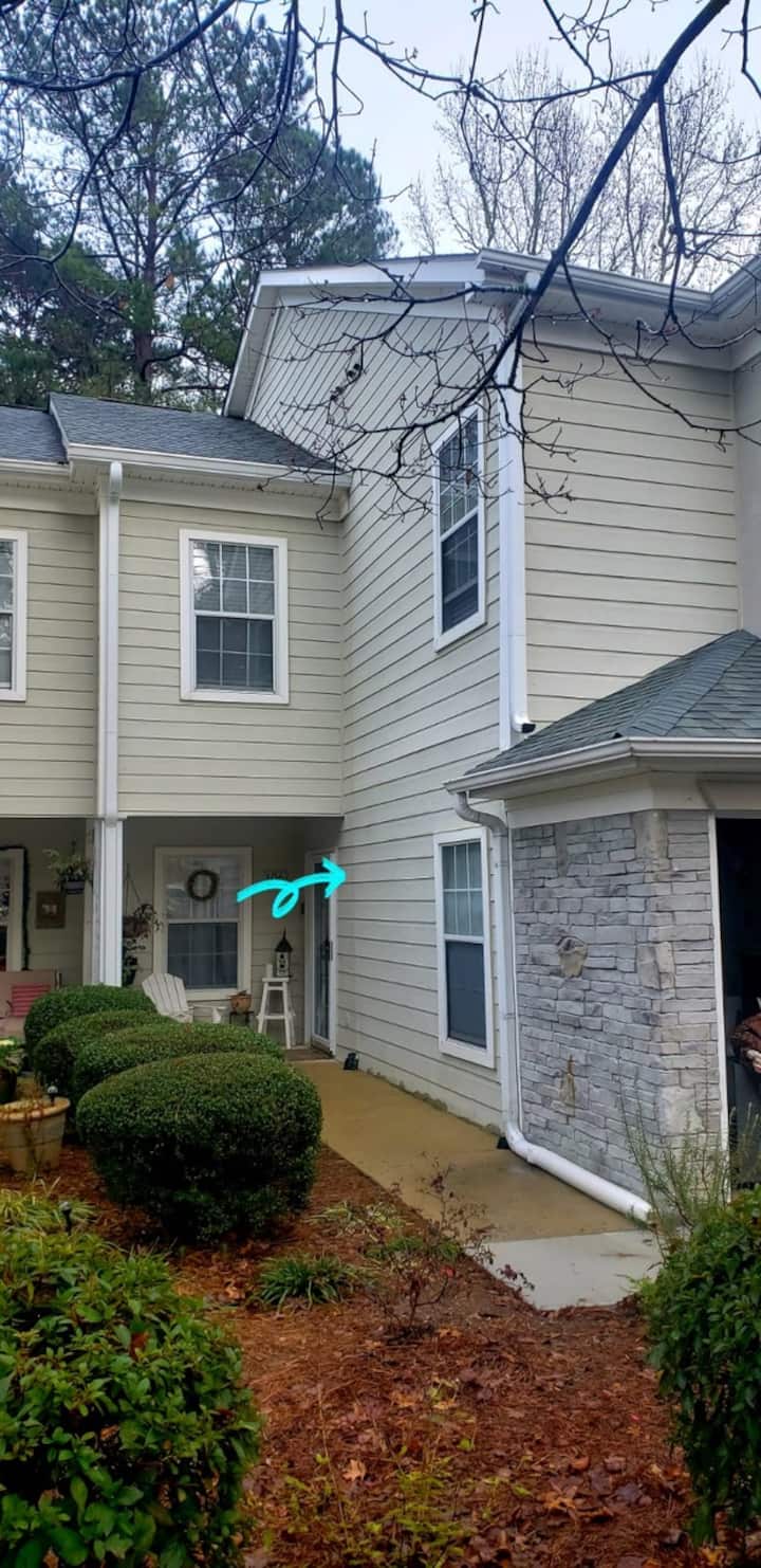 Quite Comfort In Peachtree - Peachtree City, GA