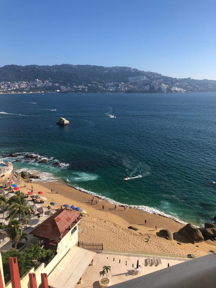 Departamento De 3 Cuartos Frente A La Playa - Acapulco