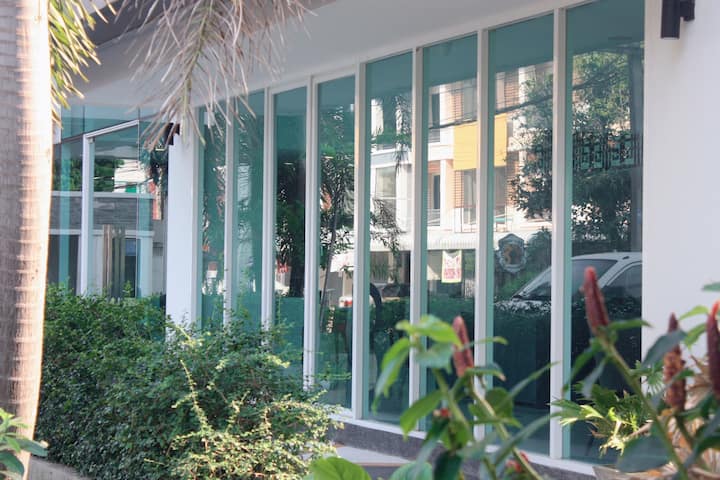 Chiangmai清迈maya玛雅宁曼商场两室一厅公寓免费健身房泳池 - Chiang Mai