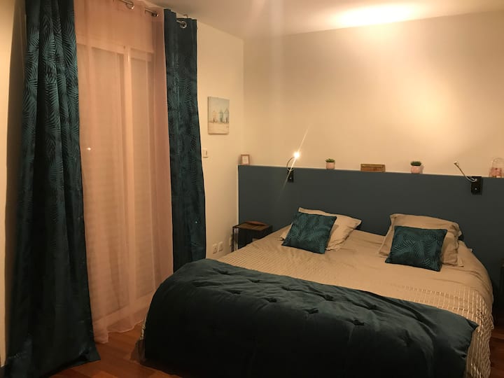 Chambre Bleue Cosy Proche Bassin, Piscine, Jardin - Salles