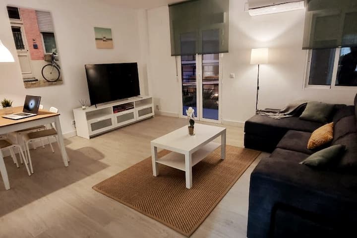 Luminoso Y Acogedor Apartamento En Alicante - Alicante