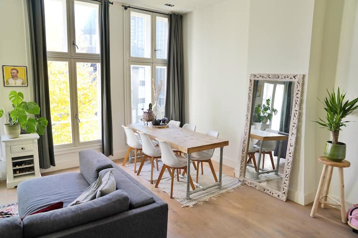 Central Apartment Next To The Dam - Ámsterdam