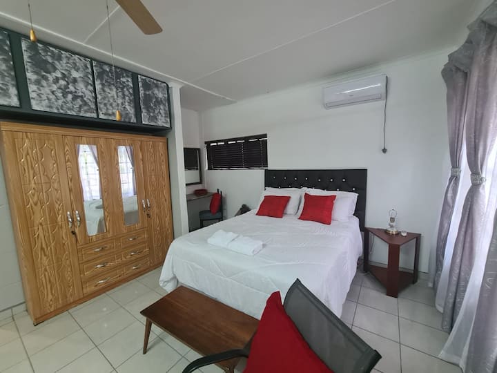 Heartwarming Home Feel Room. Breakfast Optional - Richards Bay
