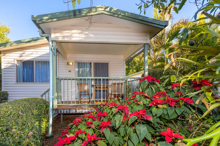 Luxury Spa Cottage With Wood Fire Heater - Tamborine Mountain