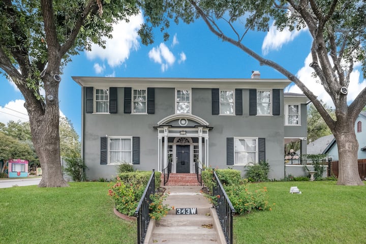Luxurious High End Mansion 4 Min From Downtown. - San Antonio, TX