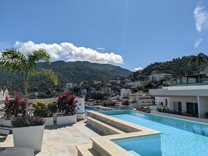 Elegant 2b/2ba In The Heart Of Puerto Vallarta - Puerto Vallarta