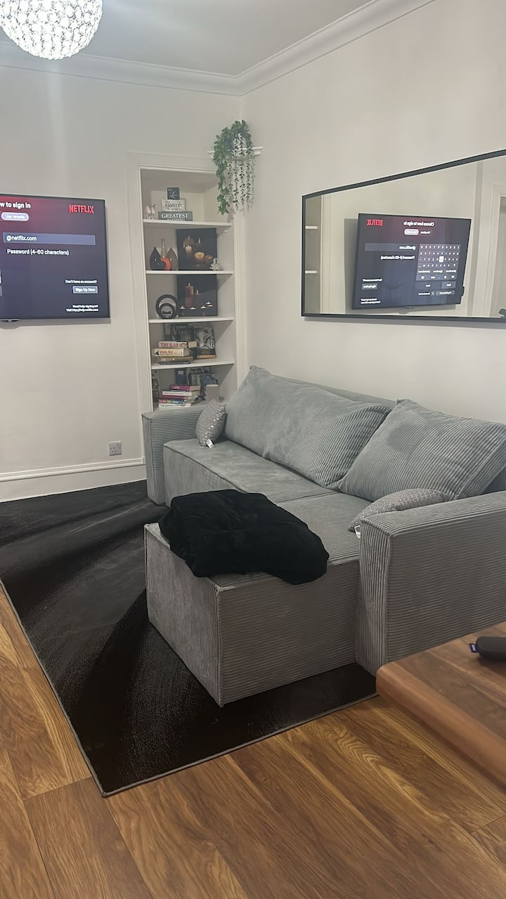 Executive Office N Holiday Space - Aberdeen