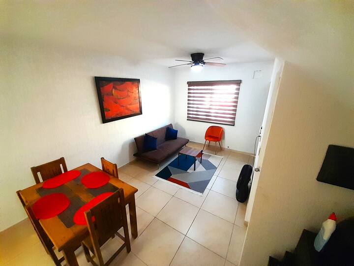 Cómoda Habitación, Televisión, Aire Alberca Y Baño - Cancún
