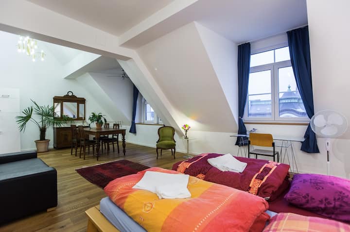 Central Sunny Roof Top Flat With Ac & Elevator - Berlin Tegel Airport (TXL)