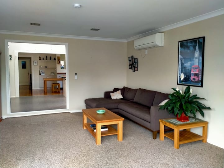 Family Oasis In Napier South -