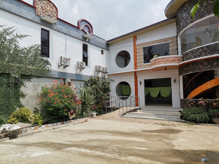 Rose And Ross Place - Santo Tomas