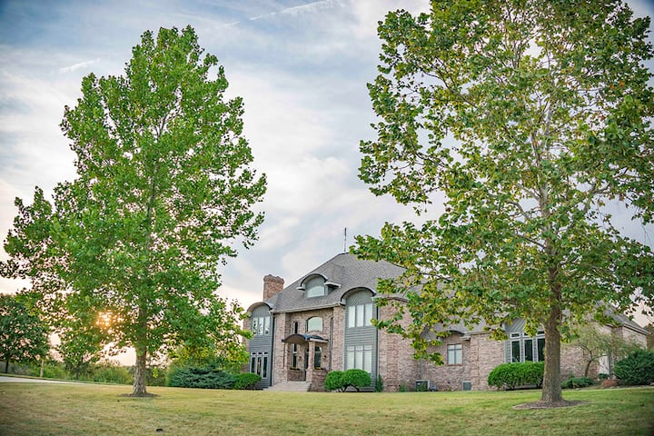 Epiphany Farms Estate Home - Bloomington, IL