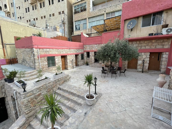 Private Room In Jabal Amman / Village 1947 - Amman