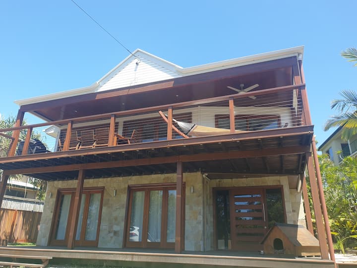 Cosy 3 Bedroom Home Short Stroll To Beach - Coolum Beach