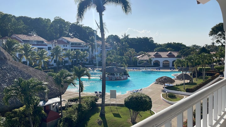 Luxury 4-bedroom Penthouse Condo With Pool - Sosúa