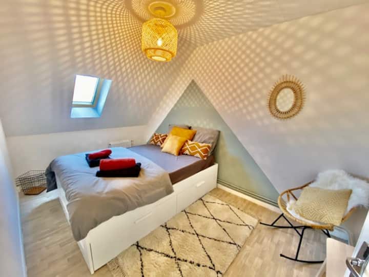 Maison 5 Chambres - 8 Couchages Individuels - Lille