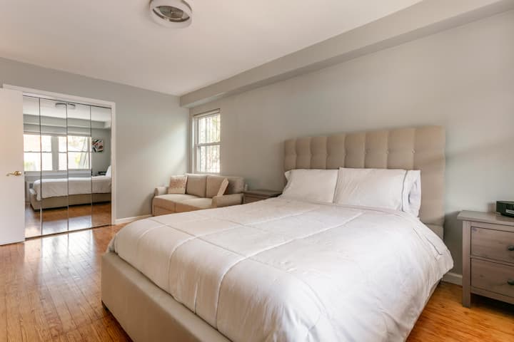 1st Floor Unit With Backyard- Ideal For Long Stays - Astoria - Queens NY