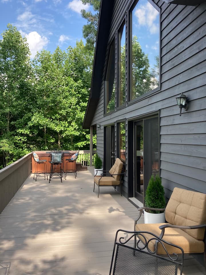 Mountain Chalet, Hot Tub, Gamerm & Close To Casino - Murphy, NC