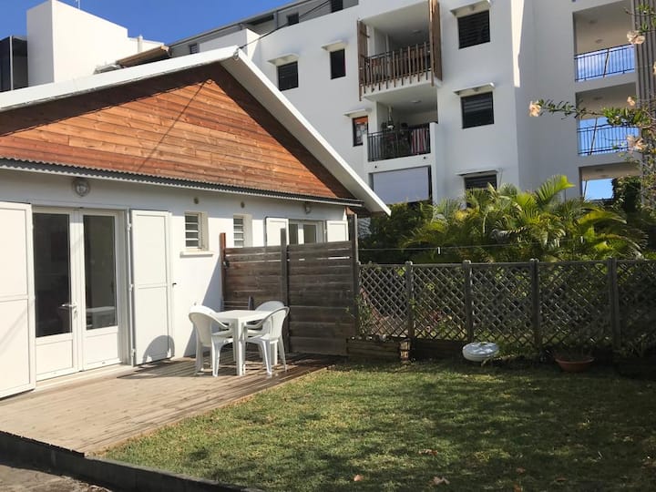 Appartement Au Calme Proche De La Mer Et Du Centre - Saint-Pierre