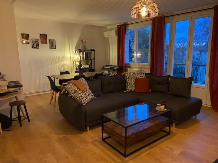 Superbe Appartement Lumineux Entièrement Rénové - 亞維農