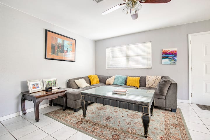 Cheerful Bedroom In Boca Raton ☀️ - Boca Ratón, FL