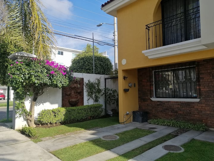 Casa Bonita Y Acogedora Con Excelente Ubicacion - Zapopan