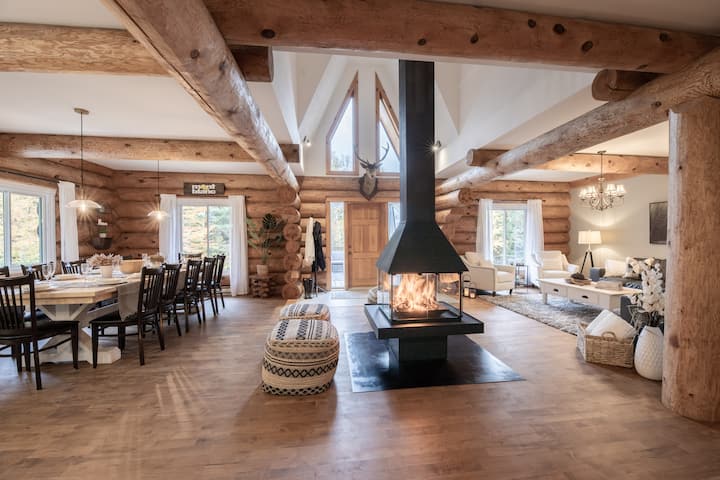 Chalet 11 Ch Tremblant – Spa, Foyers, Ski 8 Min - Mont-Tremblant