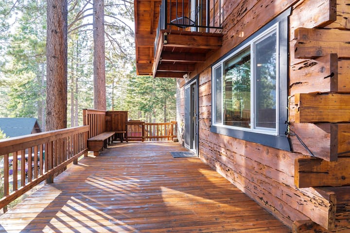 Lake View Mountain Retreat - Newly Remodeled - Lake Tahoe