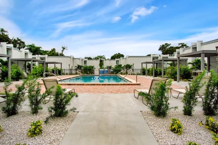 Convenient Chic 1-bedroom Retreat +Free Parking - Orlando International Airport (MCO)