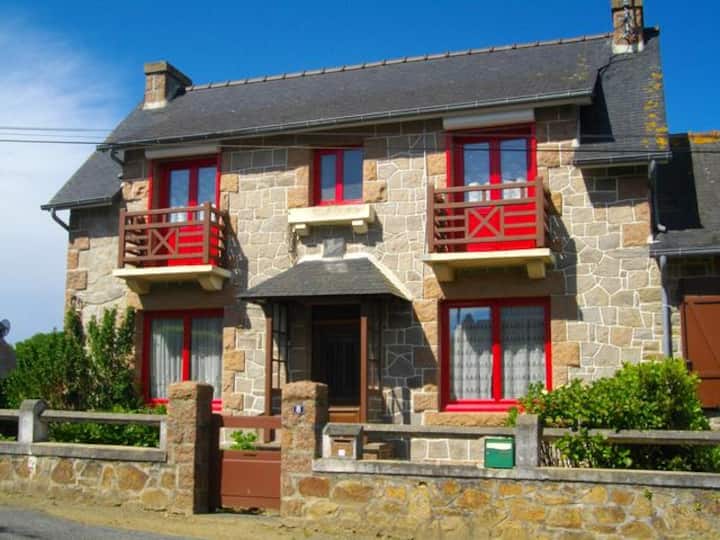 Charmante Maison Proche Plage Avec Jardin - Perros-Guirec