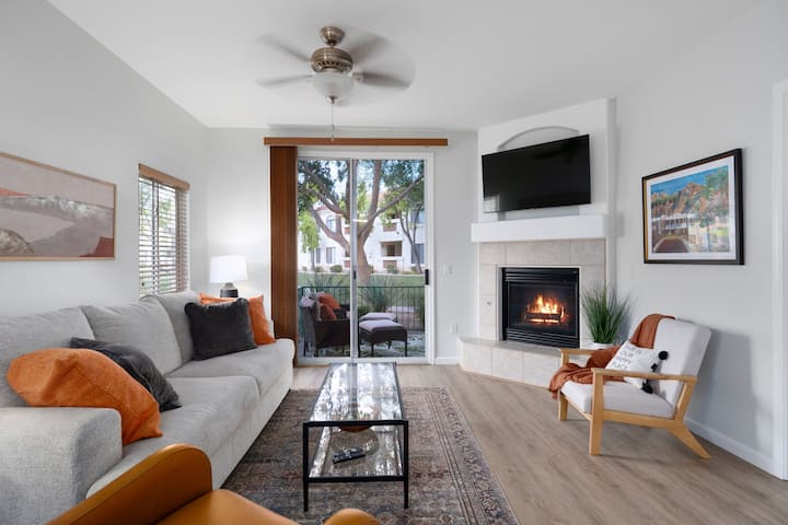 Modern Golf Condo 🌴 Patio Views ❤️ Great Location - Gilbert, AZ