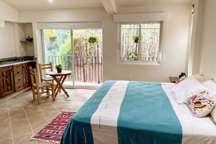 Studio Sol - Cute Treehouse Apartment With Balcony - Sayulita